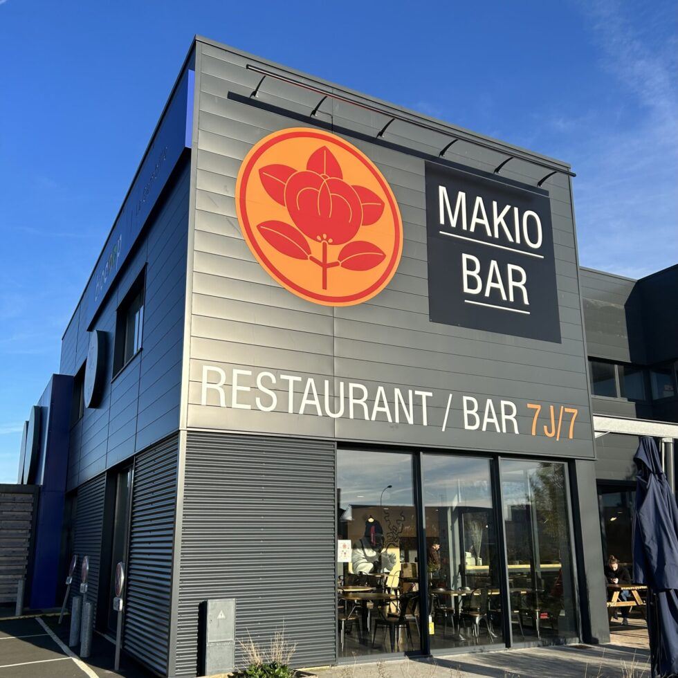 MAKIO BAR - Nos transactions immobilières - Bleu Mercure